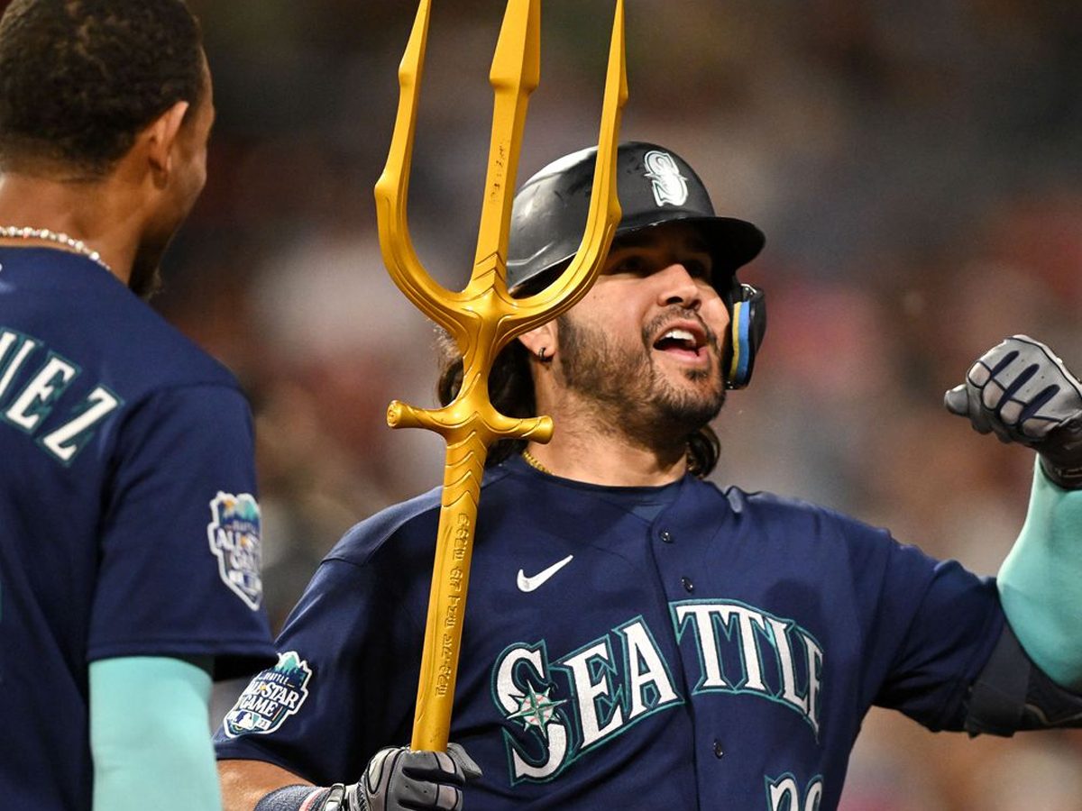 Eugenio Suárez se fue dos veces para la calle en la paliza de los ...